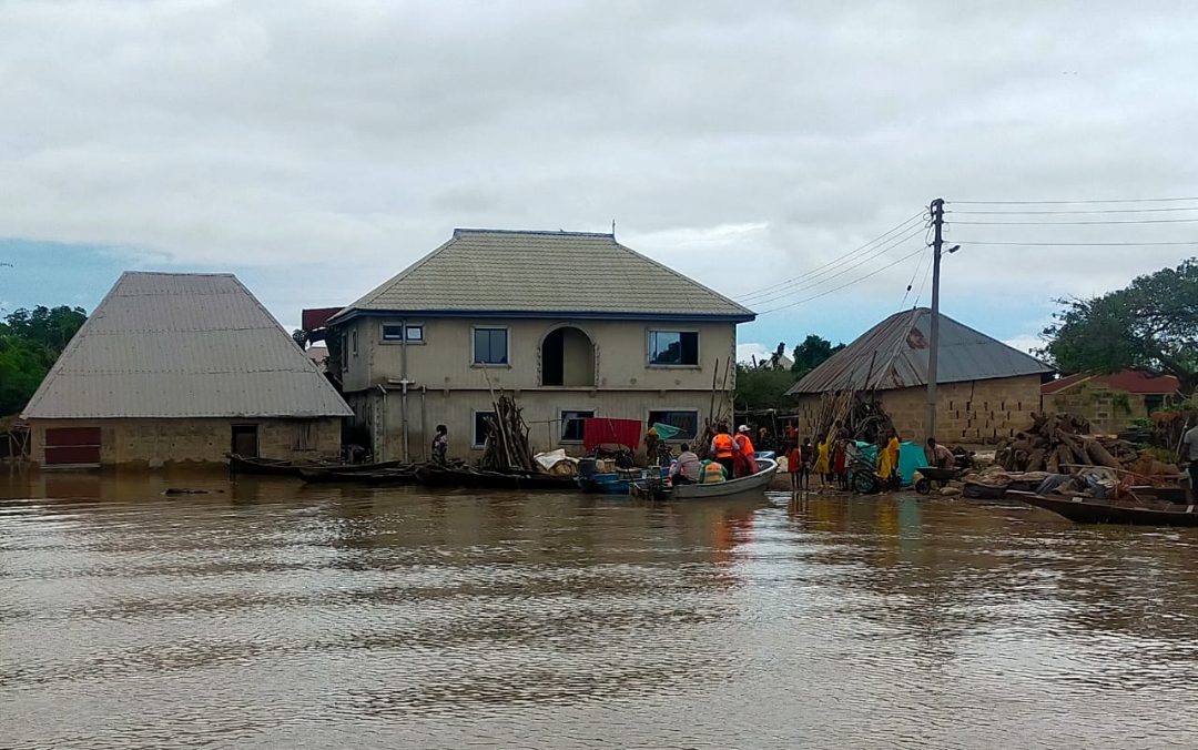 Flood destroys 850 houses in Plateau community, submerges Delta village ...