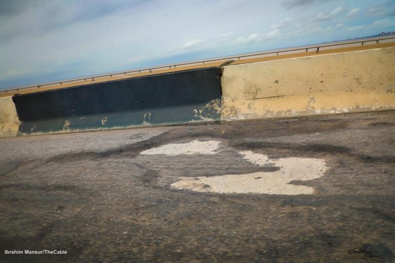 Potholes take over section of Third Mainland Bridge [PHOTOS] - The ...