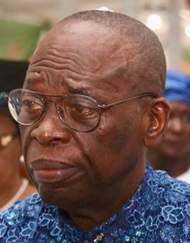 Comedian Bovi announces death of father - The Editorial